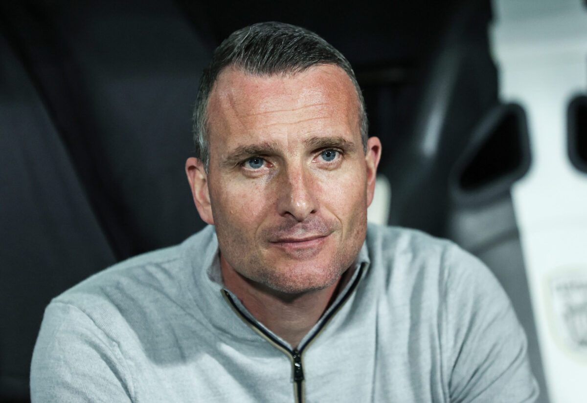 Big bang au FC Bruges : le vice-champion limoge l'entraîneur Nicky ...